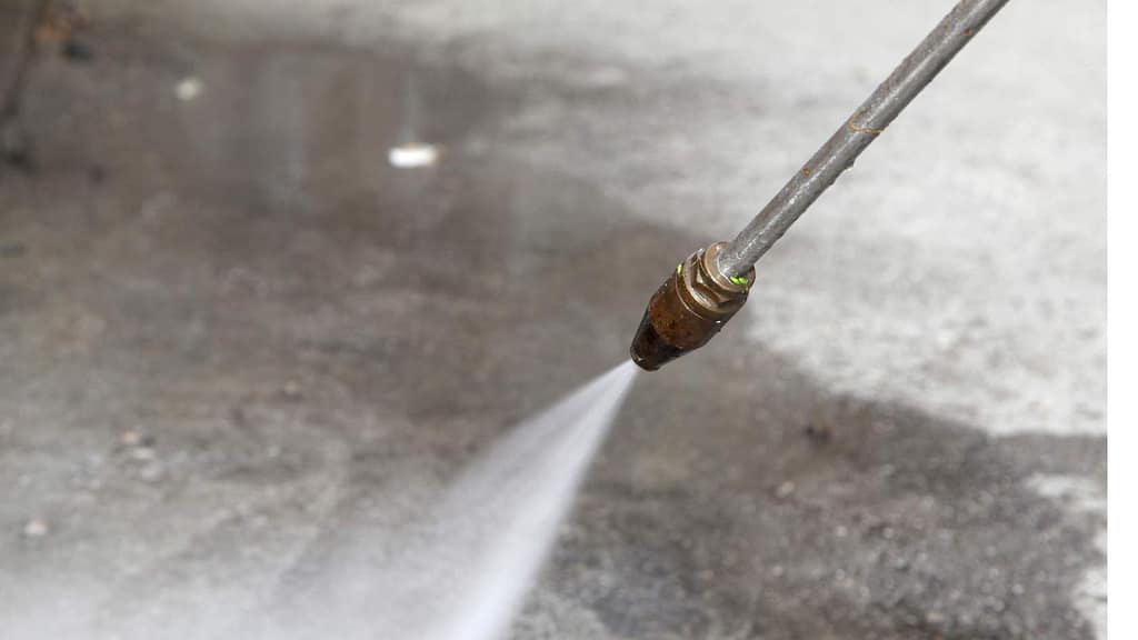 How To Pressure Wash Garage Floor